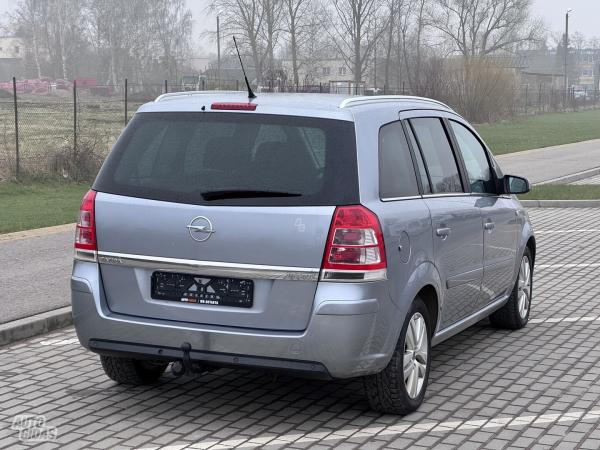 Grey Opel Zafira 2007 in Kretinga, with an engine capacity of 1.90 L and mileage of 335 thousand km for 2999 €, photo 5 on AUTOMOTO.COM.LV