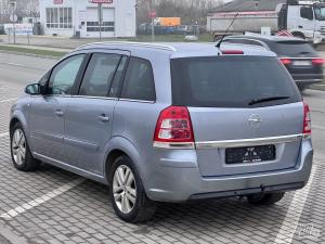 Grey Opel Zafira 2007 in Kretinga, with an engine capacity of 1.90 L and mileage of 335 thousand km for 2999 €, photo 7 on AUTOMOTO.COM.LV
