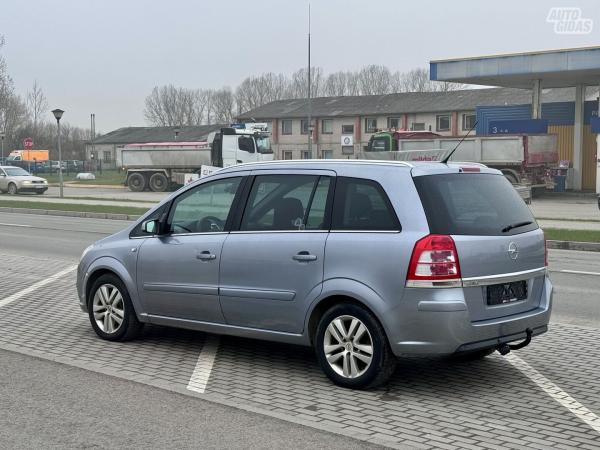 Grey Opel Zafira 2007 in Kretinga, with an engine capacity of 1.90 L and mileage of 335 thousand km for 2999 €, photo 7 on AUTOMOTO.COM.LV