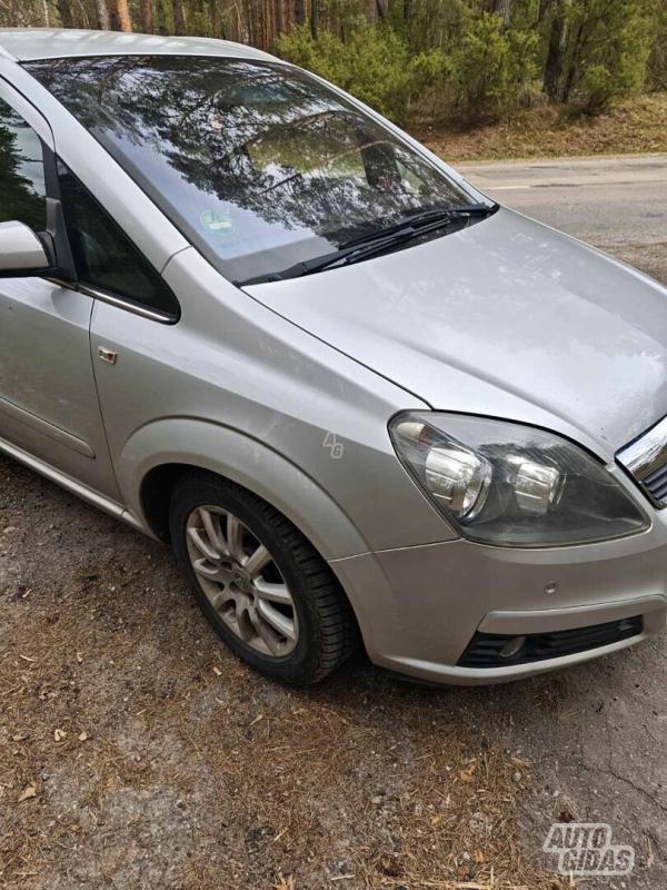 Grey Opel Zafira 2007 in Druskininkai, with an engine capacity of 1.90 L and mileage of 269 thousand km for 1550 €, photo 3 on AUTOMOTO.COM.LV