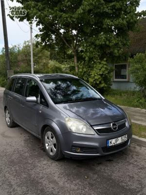 Grey Opel Zafira 2007 in Vilnius, with an engine capacity of 1.90 L and mileage of 280 thousand km for 1650 €, photo 3 on AUTOMOTO.COM.LV