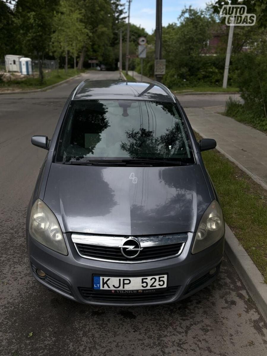 Grey Opel Zafira 2007 in Vilnius, with an engine capacity of 1.90 L and mileage of 280 thousand km for 1650 €, photo 5 on AUTOMOTO.COM.LV