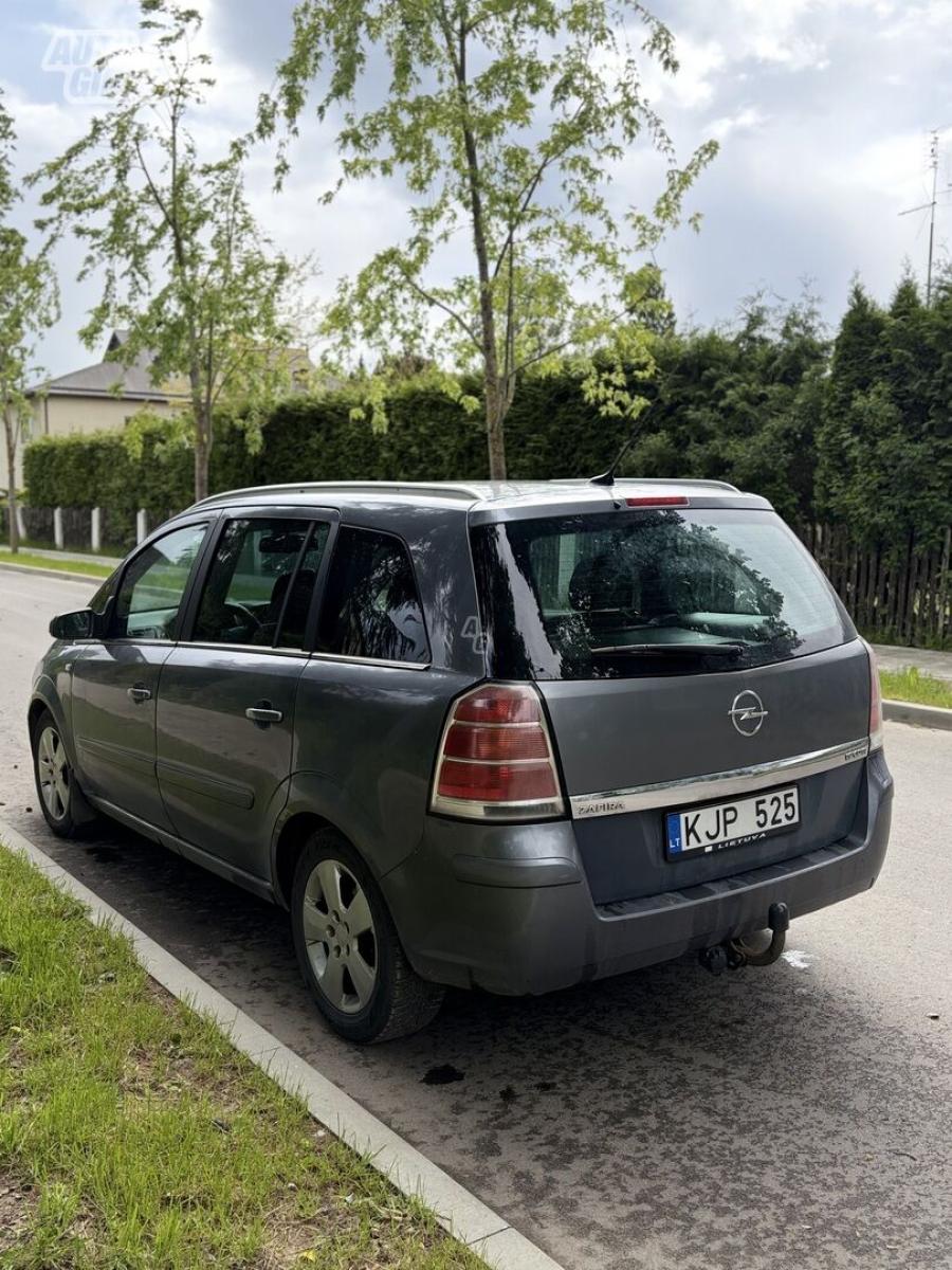 Grey Opel Zafira 2007 in Vilnius, with an engine capacity of 1.90 L and mileage of 280 thousand km for 1650 €, photo 10 on AUTOMOTO.COM.LV