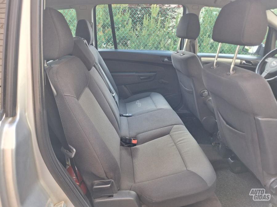 Grey Opel Zafira 2007 in Telschi, with an engine capacity of 1.90 L and mileage of 290 thousand km for 999 €, photo 10 on AUTOMOTO.COM.LV