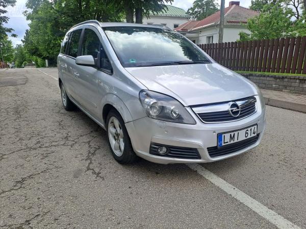 Pelēks Opel Zafira 2007 Telšiai, ar dzinēja tilpumu 1.90 L un nobraukumu 290 tūkst. km par 950 €, foto 2 vietnē AUTOMOTO.COM.LV