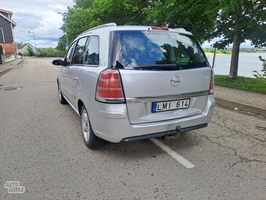 Pelēks Opel Zafira 2007 Telšiai, ar dzinēja tilpumu 1.90 L un nobraukumu 290 tūkst. km par 950 €, foto 5 vietnē AUTOMOTO.COM.LV