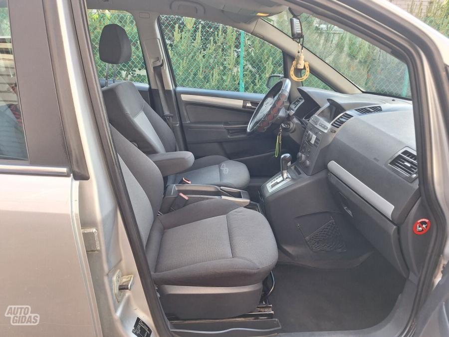 Pelēks Opel Zafira 2007 Telšiai, ar dzinēja tilpumu 1.90 L un nobraukumu 290 tūkst. km par 950 €, foto 10 vietnē AUTOMOTO.COM.LV