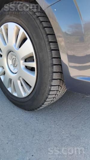 Pelēks Opel Zafira 2007 Rīga, ar dzinēja tilpumu 1.90 L un nobraukumu 360 tūkst. km par 490 €, foto 9 vietnē AUTOMOTO.COM.LV