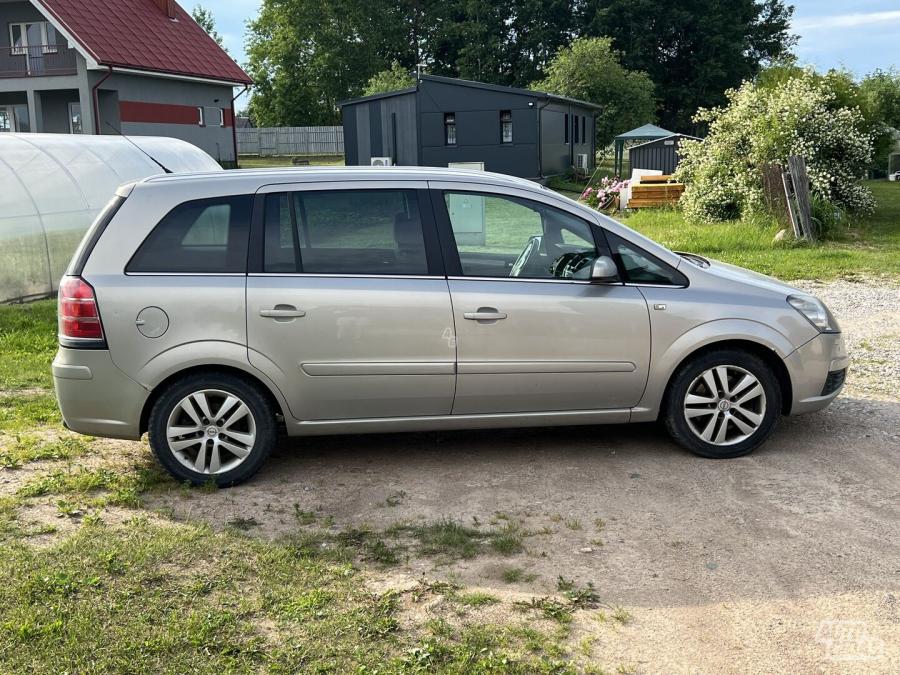 Grey Opel Zafira 2007 in Vilnius, with an engine capacity of 1.90 L and mileage of 264 thousand km for 1000 €, photo 5 on AUTOMOTO.COM.LV