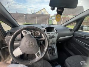 Pelēks Opel Zafira 2007 Viļņa, ar dzinēja tilpumu 1.90 L un nobraukumu 264 tūkst. km par 1000 €, foto 9 vietnē AUTOMOTO.COM.LV