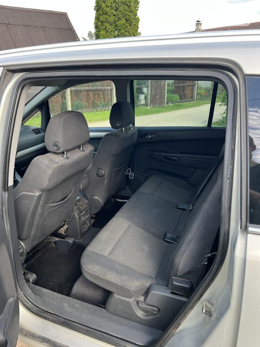 Pelēks Opel Zafira 2007 Viļņa, ar dzinēja tilpumu 1.90 L un nobraukumu 264 tūkst. km par 1000 €, foto 12 vietnē AUTOMOTO.COM.LV