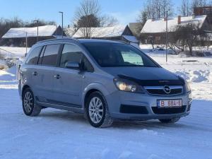 Grey Opel Zafira 2007 in Rezekne, with an engine capacity of 1.90 L and mileage of 255 thousand km for 2150 €, photo 3 on AUTOMOTO.COM.LV