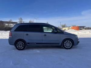 Grey Opel Zafira 2007 in Rezekne, with an engine capacity of 1.90 L and mileage of 255 thousand km for 2150 €, photo 8 on AUTOMOTO.COM.LV