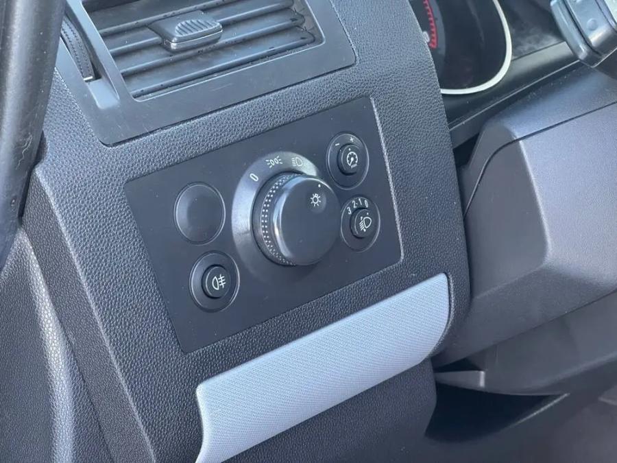 Grey Opel Zafira 2007 in Rezekne, with an engine capacity of 1.90 L and mileage of 255 thousand km for 2150 €, photo 18 on AUTOMOTO.COM.LV