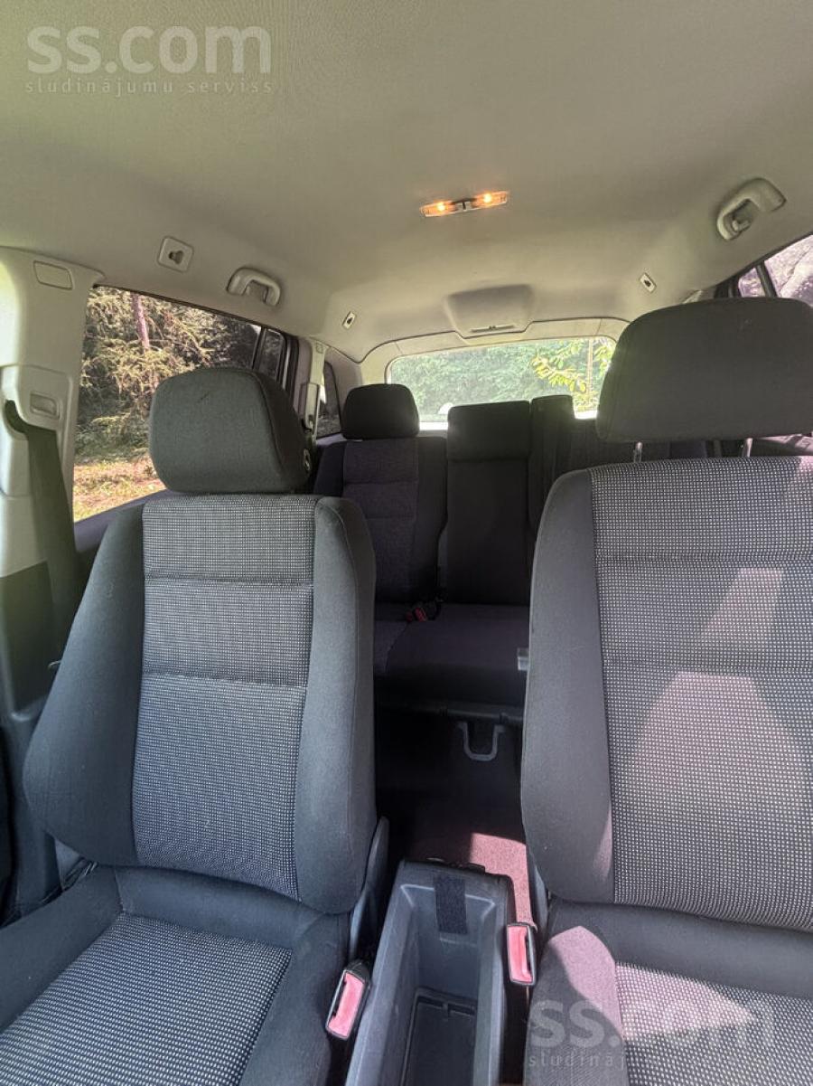 Grey Opel Zafira 2007 in Bauska, with an engine capacity of 1.90 L and mileage of 467 thousand km for 1300 €, photo 8 on AUTOMOTO.COM.LV
