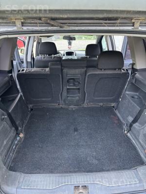Grey Opel Zafira 2007 in Bauska, with an engine capacity of 1.90 L and mileage of 467 thousand km for 1300 €, photo 14 on AUTOMOTO.COM.LV