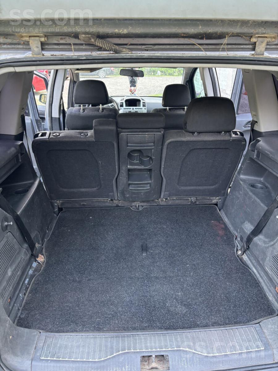 Grey Opel Zafira 2007 in Bauska, with an engine capacity of 1.90 L and mileage of 467 thousand km for 1300 €, photo 14 on AUTOMOTO.COM.LV