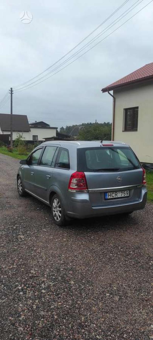 Grey Opel Zafira 2007 in Klaipeda, with an engine capacity of 1.90 L and mileage of 312 thousand km for 1000 €, photo 3 on AUTOMOTO.COM.LV