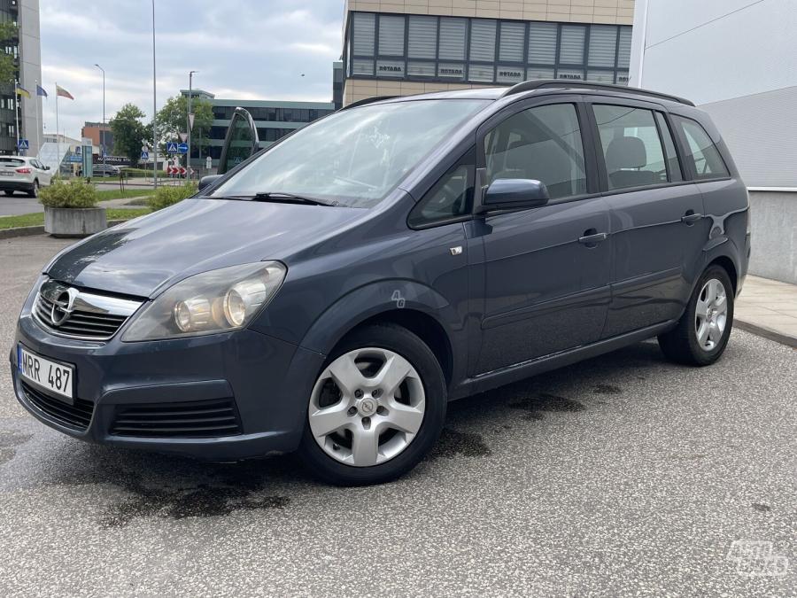 Pelēks Opel Zafira 2007 Viļņa, ar dzinēja tilpumu 1.90 L un nobraukumu 230 tūkst. km par 1850 €, foto 1 vietnē AUTOMOTO.COM.LV