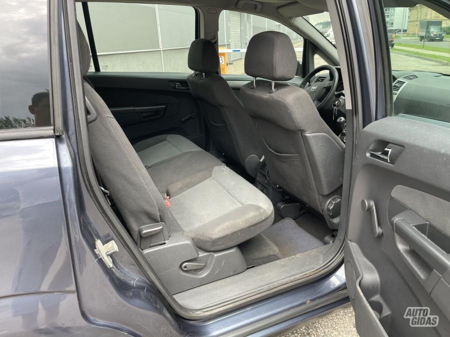 Pelēks Opel Zafira 2007 Viļņa, ar dzinēja tilpumu 1.90 L un nobraukumu 230 tūkst. km par 1850 €, foto 27 vietnē AUTOMOTO.COM.LV