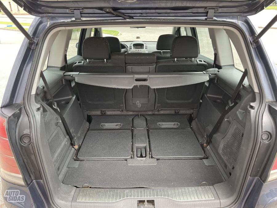 Pelēks Opel Zafira 2007 Viļņa, ar dzinēja tilpumu 1.90 L un nobraukumu 230 tūkst. km par 1850 €, foto 30 vietnē AUTOMOTO.COM.LV