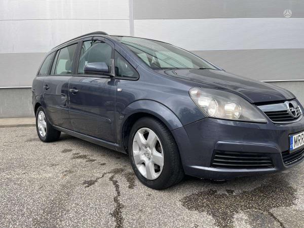 Pelēks Opel Zafira 2007 Viļņa, ar dzinēja tilpumu 1.91 L un nobraukumu 230 tūkst. km par 1850 €, foto 8 vietnē AUTOMOTO.COM.LV