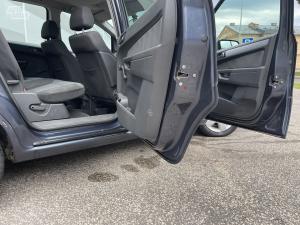 Grey Opel Zafira 2007 in Vilnius, with an engine capacity of 1.90 L and mileage of 230 thousand km for 1800 €, photo 22 on AUTOMOTO.COM.LV