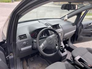 Grey Opel Zafira 2007 in Vilnius, with an engine capacity of 1.90 L and mileage of 230 thousand km for 1800 €, photo 24 on AUTOMOTO.COM.LV