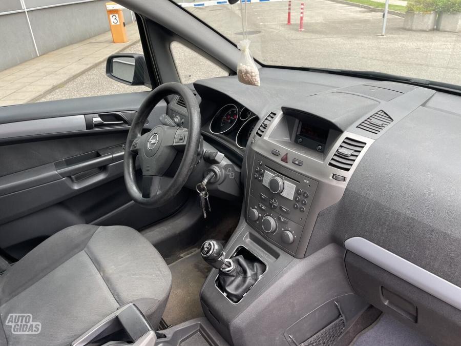 Grey Opel Zafira 2007 in Vilnius, with an engine capacity of 1.90 L and mileage of 230 thousand km for 1800 €, photo 29 on AUTOMOTO.COM.LV