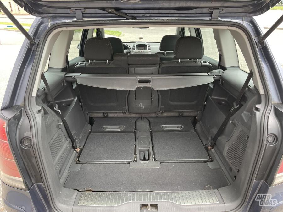 Grey Opel Zafira 2007 in Vilnius, with an engine capacity of 1.90 L and mileage of 230 thousand km for 1800 €, photo 30 on AUTOMOTO.COM.LV