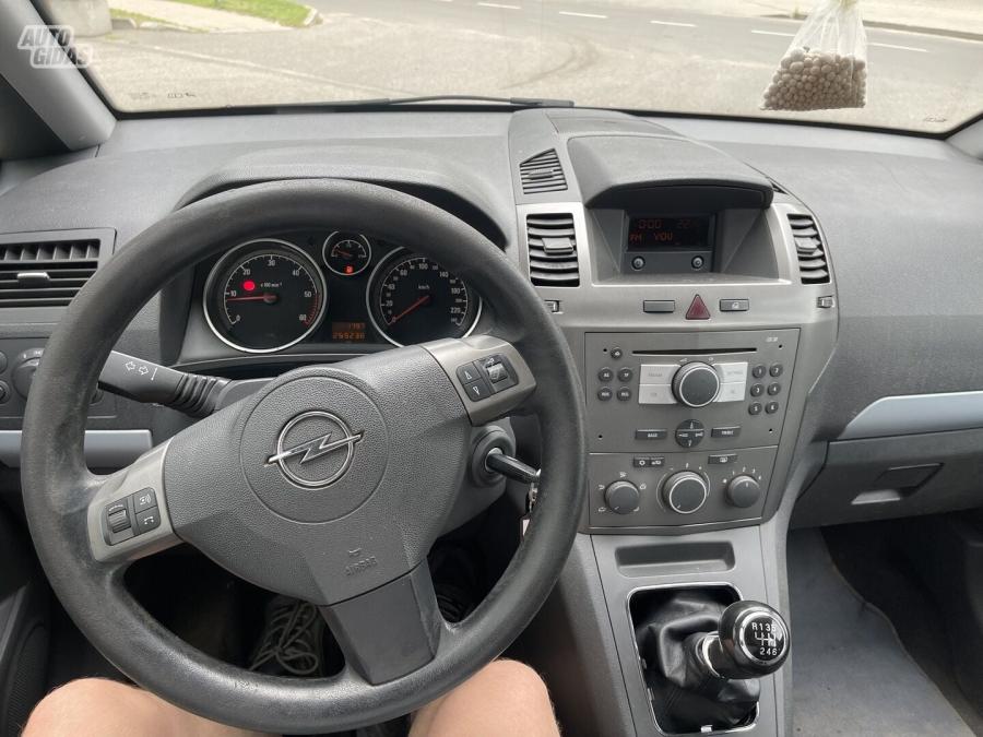 Grey Opel Zafira 2007 in Vilnius, with an engine capacity of 1.90 L and mileage of 230 thousand km for 1800 €, photo 33 on AUTOMOTO.COM.LV