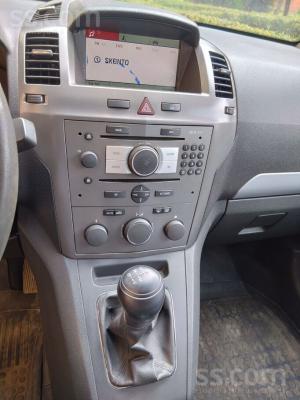 Pelēks Opel Zafira 2007 Cēsis, ar dzinēja tilpumu 1.90 L un nobraukumu 338 tūkst. km par 1700 €, foto 4 vietnē AUTOMOTO.COM.LV