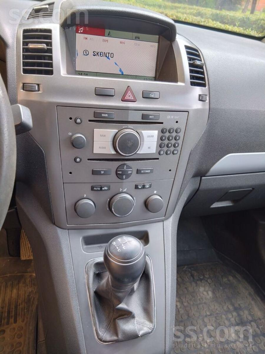 Pelēks Opel Zafira 2007 Cēsis, ar dzinēja tilpumu 1.90 L un nobraukumu 338 tūkst. km par 1700 €, foto 4 vietnē AUTOMOTO.COM.LV