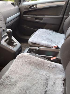 Grey Opel Zafira 2007 in Cesis, with an engine capacity of 1.90 L and mileage of 338 thousand km for 1600 €, photo 8 on AUTOMOTO.COM.LV