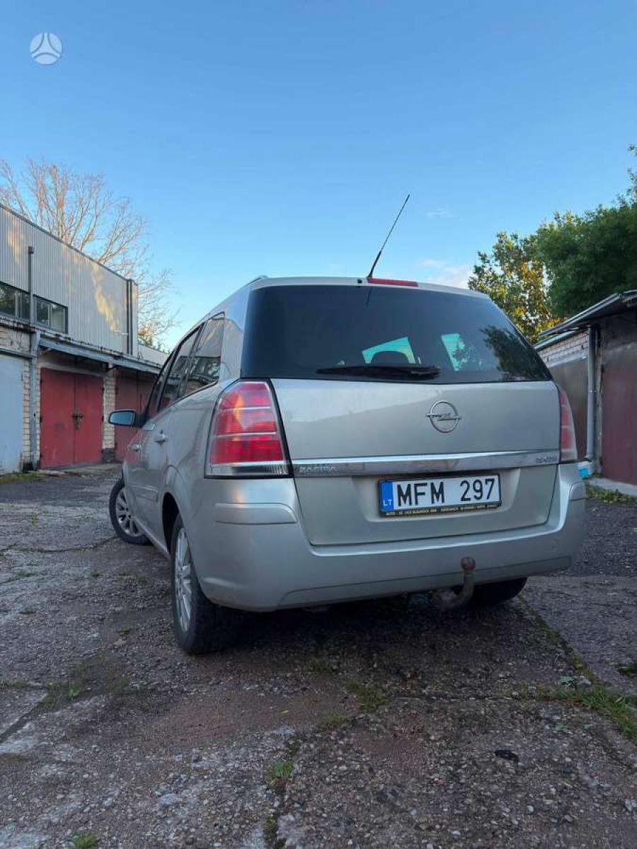 Grey Opel Zafira 2007 in Kaunas, with an engine capacity of 1.91 L and mileage of 273 thousand km for 2000 €, photo 7 on AUTOMOTO.COM.LV