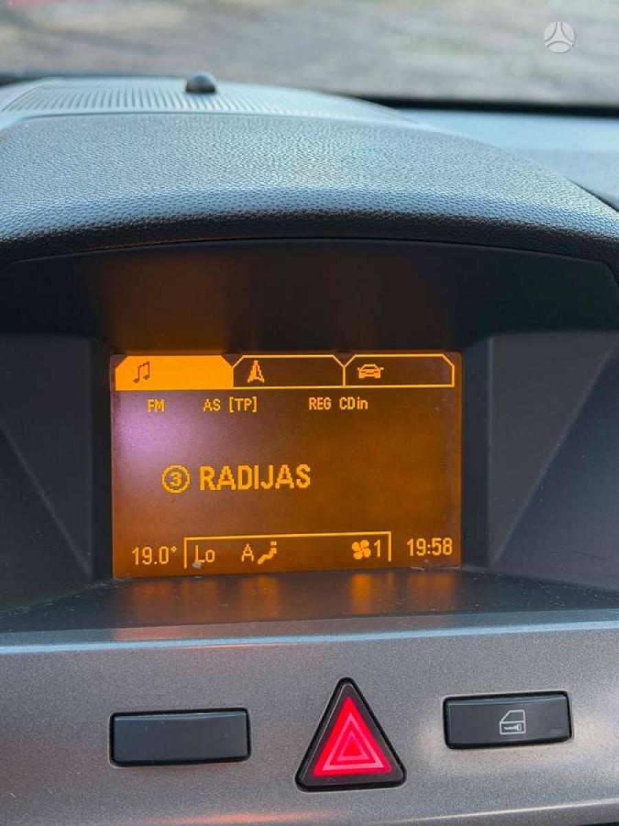 Grey Opel Zafira 2007 in Kaunas, with an engine capacity of 1.91 L and mileage of 273 thousand km for 2000 €, photo 15 on AUTOMOTO.COM.LV