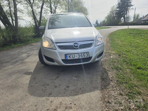 Grey Opel Zafira 2007 in Bauska, with an engine capacity of 1.70 L and mileage of 352 thousand km for 1420 €, photo 6 on AUTOMOTO.COM.LV