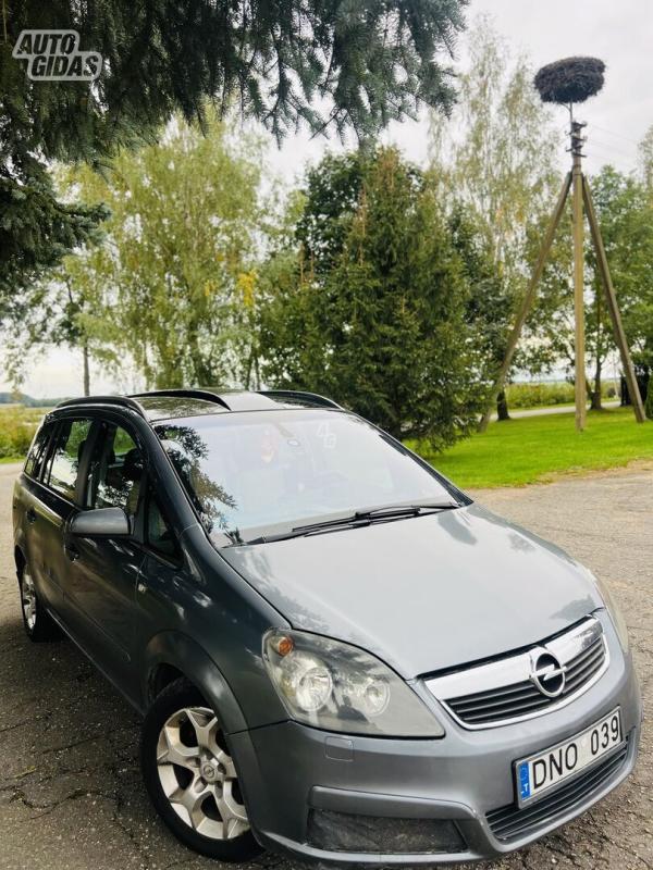 Opel Zafira 2007 Marijampole vietnē Pelēks Opel Zafira 2007 Marijampole, ar dzinēja tilpumu 1.90 L un nobraukumu 302 tūkst. km par 1100 €, foto 3 vietnē AUTOMOTO.COM.LV