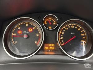 Grey Opel Zafira 2007 in Kaunas, with an engine capacity of 1.90 L and mileage of 281 thousand km for 1200 €, photo 7 on AUTOMOTO.COM.LV