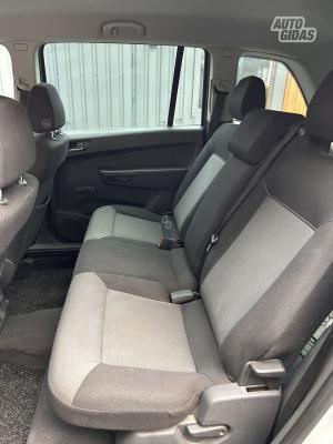 Grey Opel Zafira 2007 in Kaunas, with an engine capacity of 1.90 L and mileage of 281 thousand km for 1200 €, photo 9 on AUTOMOTO.COM.LV