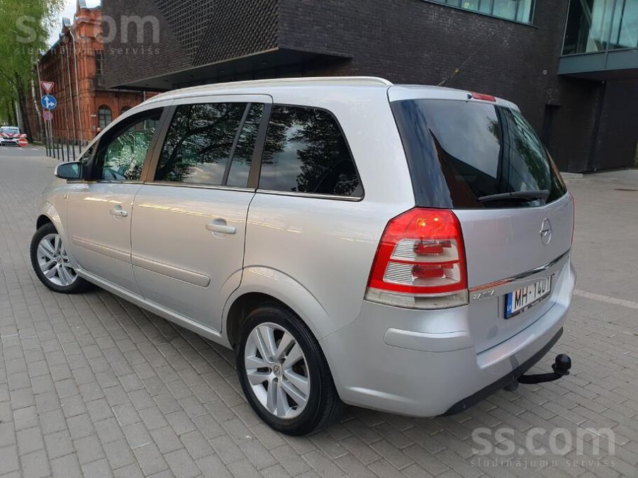 Pelēks Opel Zafira 2008 Daugavpils, ar dzinēja tilpumu 1.70 L un nobraukumu 0 tūkst. km par 1990 €, foto 1 vietnē AUTOMOTO.COM.LV