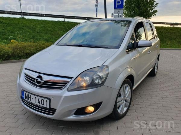 Grey Opel Zafira 2008 in Daugavpils, with an engine capacity of 1.70 L and mileage of 0 thousand km for 1990 €, photo 2 on AUTOMOTO.COM.LV