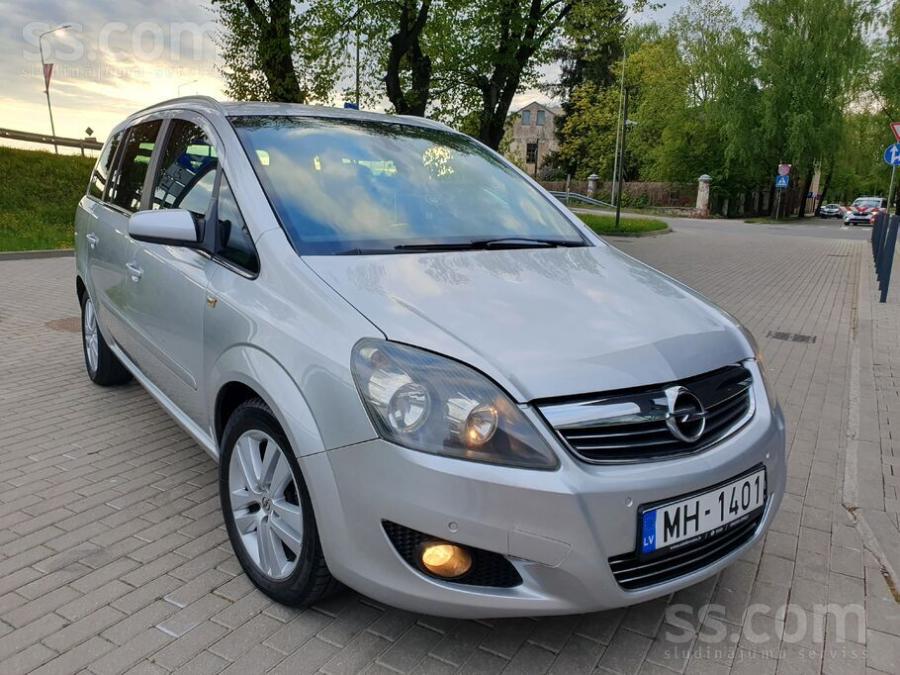 Pelēks Opel Zafira 2008 Daugavpils, ar dzinēja tilpumu 1.70 L un nobraukumu 0 tūkst. km par 1990 €, foto 3 vietnē AUTOMOTO.COM.LV