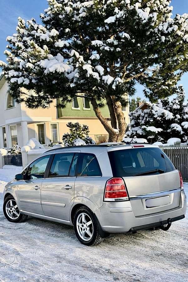 Grey Opel Zafira 2008 in Vilnius, with an engine capacity of 1.91 L and mileage of 227 thousand km for 2500 €, photo 9 on AUTOMOTO.COM.LV