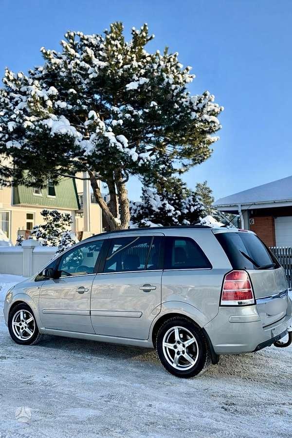 Grey Opel Zafira 2008 in Vilnius, with an engine capacity of 1.91 L and mileage of 227 thousand km for 2500 €, photo 10 on AUTOMOTO.COM.LV