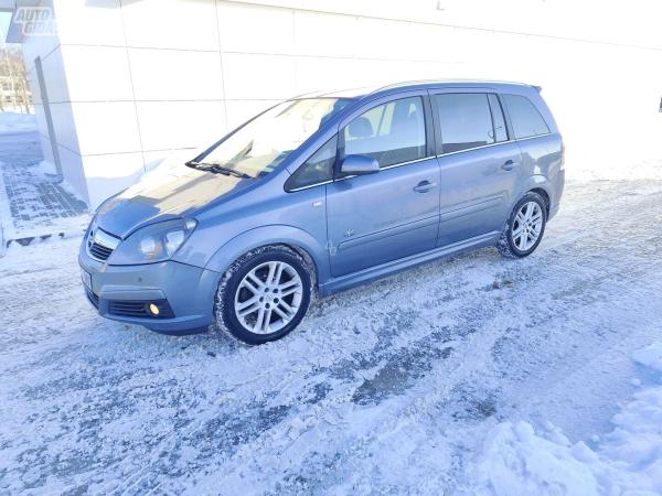 Pelēks Opel Zafira 2008 Telšiai, ar dzinēja tilpumu 1.90 L un nobraukumu 360 tūkst. km par 1880 €, foto 1 vietnē AUTOMOTO.COM.LV