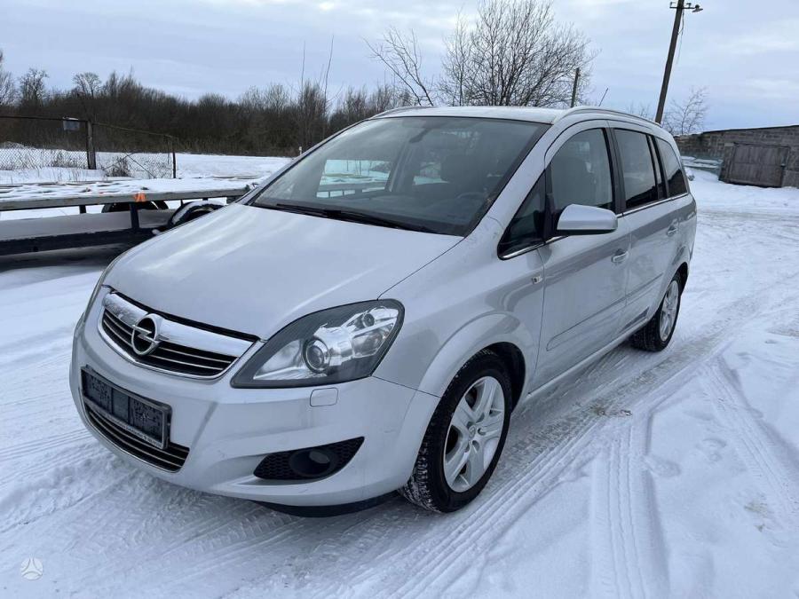 Pelēks Opel Zafira 2008 Marijampole, ar dzinēja tilpumu 1.80 L un nobraukumu 232 tūkst. km par 2250 €, foto 1 vietnē AUTOMOTO.COM.LV