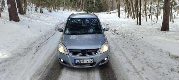 Grey Opel Zafira 2008 in Vilnius, with an engine capacity of 1.91 L and mileage of 354 thousand km for 999 €, photo 2 on AUTOMOTO.COM.LV