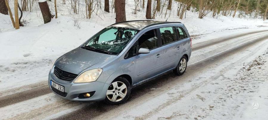 Grey Opel Zafira 2008 in Vilnius, with an engine capacity of 1.91 L and mileage of 354 thousand km for 999 €, photo 8 on AUTOMOTO.COM.LV