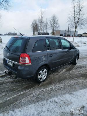 Grey Opel Zafira 2008 in Kretinga, with an engine capacity of 1.90 L and mileage of 455 thousand km for 1499 €, photo 5 on AUTOMOTO.COM.LV